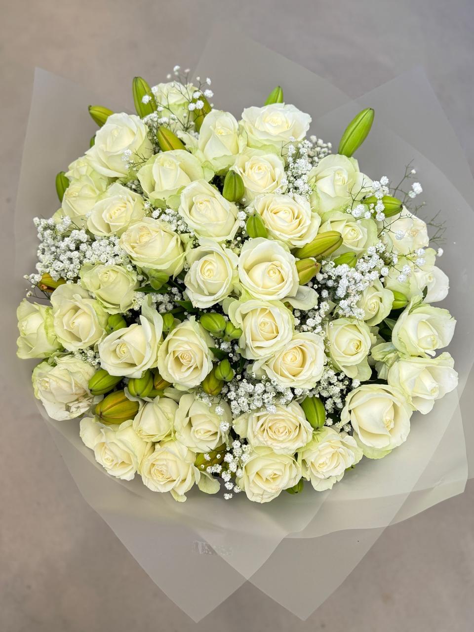 Peaceful Innocence - Flower Bouquet | Leroy Merlin South Africa